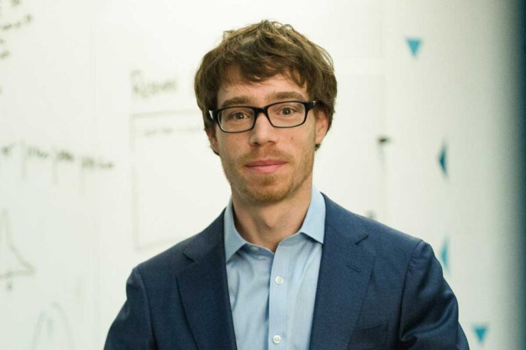 Christoph Riedl - Khoury College of Computer Sciences