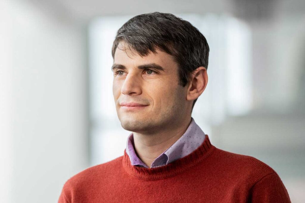 Robin Walters - Khoury College of Computer Sciences